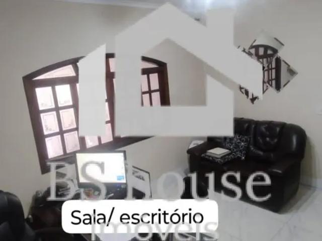 Casa com salão de 280 m², 2 dormitórios, churrasqueira Jardim Utinga