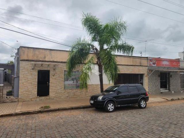 Casa com Sala Comercial à Venda em Candelária/RS