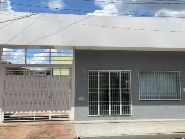 Casa com Sala Comercial – Americo Brasiliense