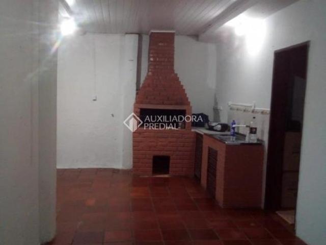 CASA COM SALA COMERCIAL BAIRRO CRUZEIRO EM GRAVATAI