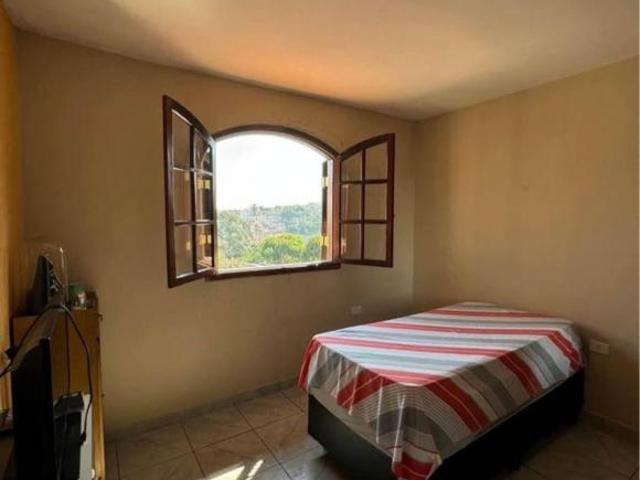 Casa com sobrado com 143 m2 com entrada facilitada