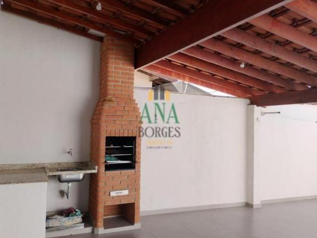Casa com Suíte + 2 Cômodos Independente embaixo