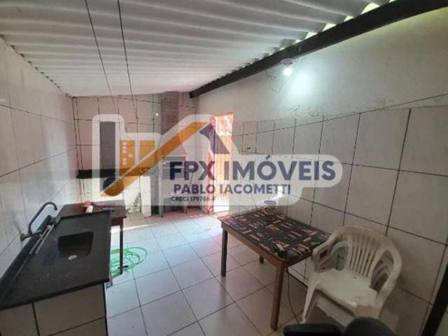 Casa com Suíte e Área Gourmet a 750m da Praia no Jardim Jamaica