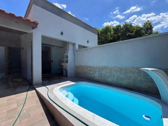 Casa com Suíte e Churrasqueira a 1 km da Praia no Oásis em Peruíbe – Aceita Financiamento
