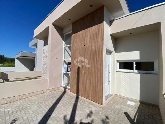 CASA COM SUÍTE EM ESTÂNCIA VELHA