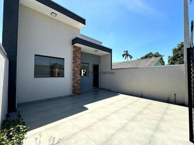 Casa com suíte em região de moradores
