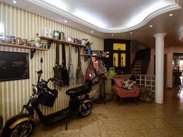 Casa com suíte, hidro, piscina e churrasqueira na Hípica