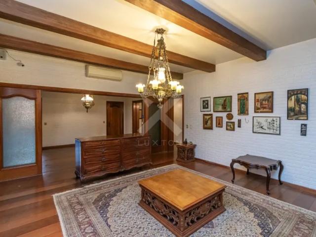 Casa comercial 4 quartos Três figueiras