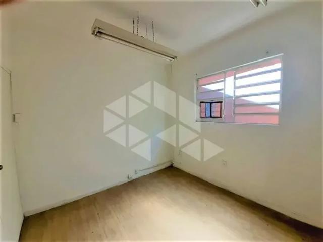 Casa Comercial 60M² para Alugar