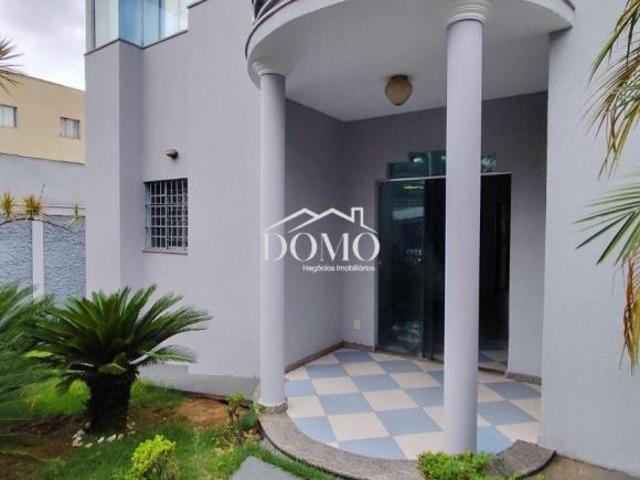 CASA COMERCIAL 10 SALAS