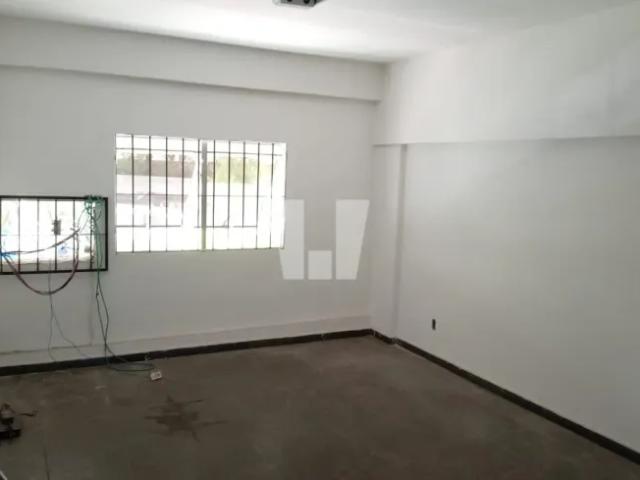 Casa comercial 1.400M² lourdes