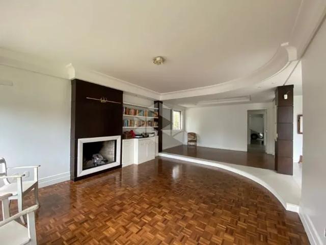 Casa Comercial 232M² para Alugar