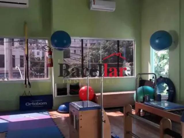 Casa: / Comercial / Tijuca