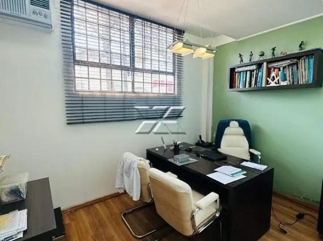 Casa comercial á venda, com 03 salas, no Saúde Rio Claro/SP