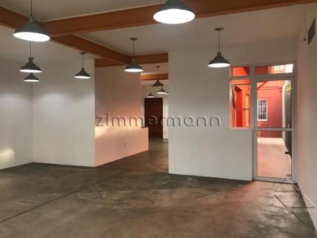 CASA COMERCIAL VILA MADALENA 3 DORMITÓRIOS 3 VAGAS