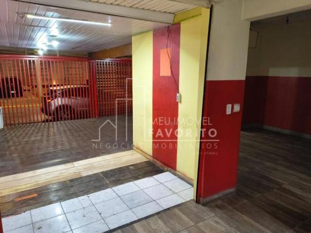 Casa Comercial à Venda na Rua do Retiro, Jundiaí Salão Amplo
