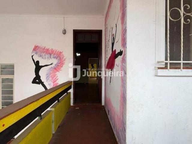 Casa comercial à venda no bairro Cidade Alta, em Piracicaba/SP