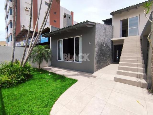 Casa comercial a venda no Centro de Torres RS