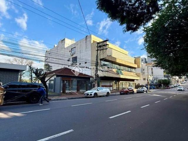 CASA COMERCIAL A VENDA NO CENTRO DE LEJAEDO