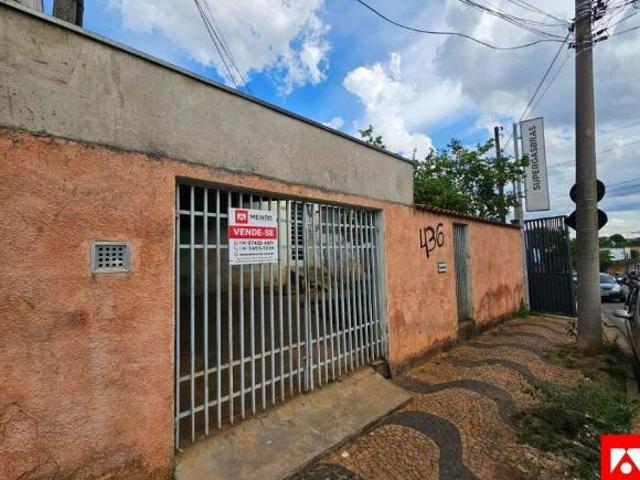 Casa comercial à venda no Jardim Industrial em Santa Bárbara d&apos Oeste com 2 quartos e 2 vagas de gara
