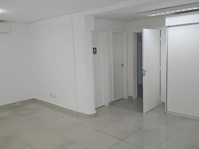 Casa comercial a venda no Jardim Paulista