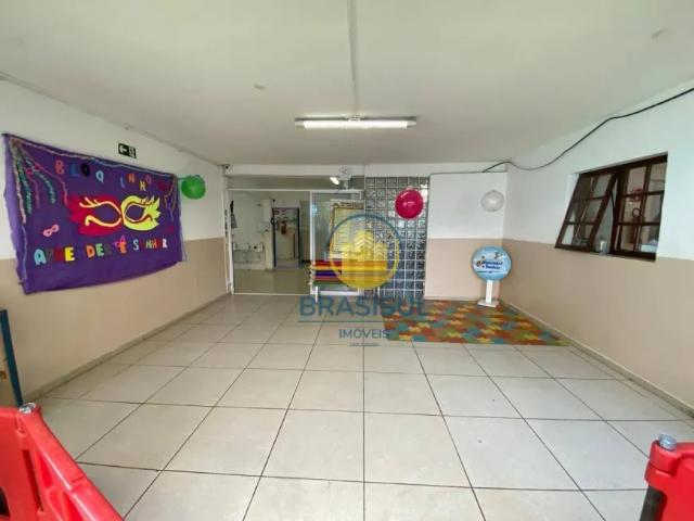 Casa Comercial a venda no Rio Bonito com 650m²