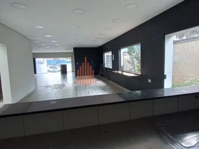Casa Comercial a Venda no Tatuapé com 369m²