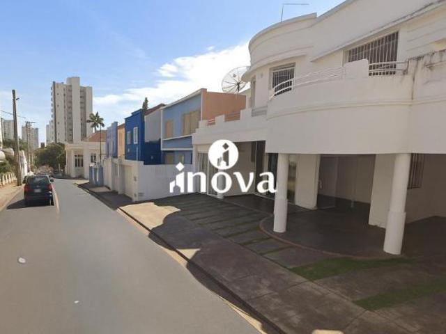 Casa comercial à venda, bairro Centro