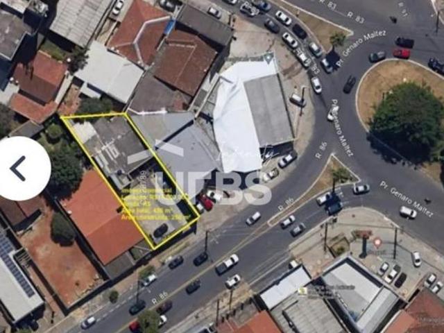 CASA COMERCIAL À VENDA COM 199M² DE ÁREA PRIVATIVA