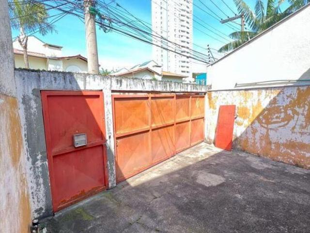 Casa comercial à venda com em área de 300m², ponto trifásico, 2 vagas na Pompéia São Paulo SP