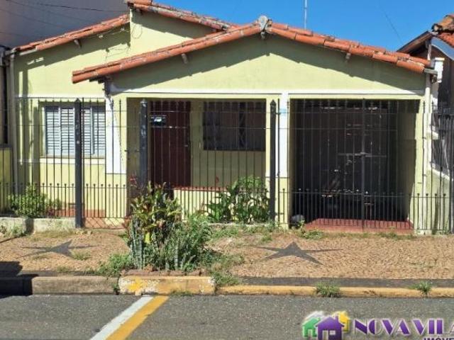 Casa Comercial à Venda em Jaguariúna SP, Bairro Centro: 3 Quartos e 1 Sala!