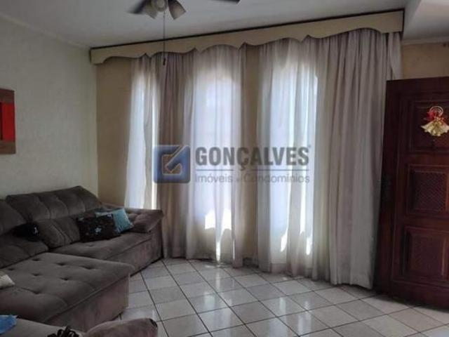Casa Comercial à Venda em Jardim Ângela, SP | 3 Quartos, 3 Vagas