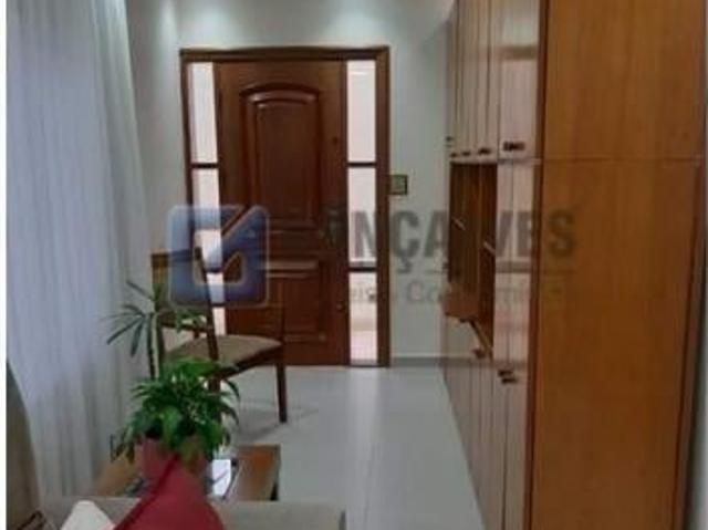 Casa Comercial à Venda em Rudge Ramos, SBcampo – 3 Suítes, 8 Vagas
