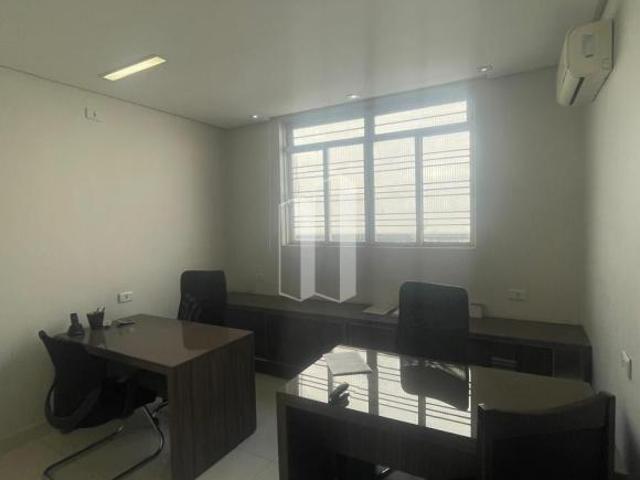 Casa Comercial á venda em Setor Aeroporto Goiânia, GO