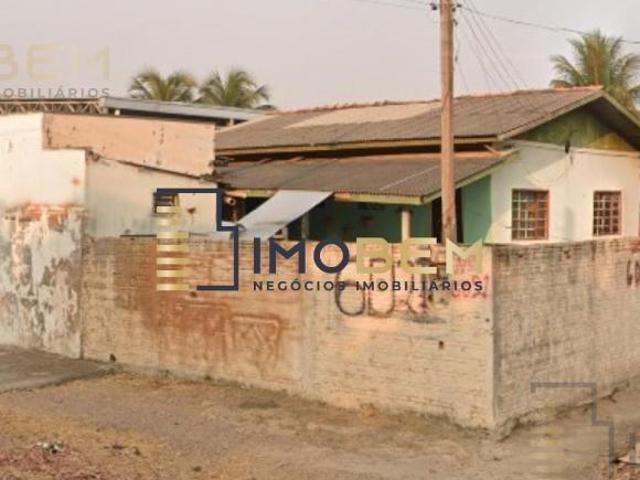 Casa Comercial à Venda em Sinop MT, Jardim das Violetas: 3 Quartos, 2 Banheiros, 1 Vaga de Garagem