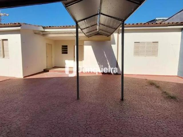 Casa Comercial à venda, 4 quartos, 1 suíte, 4 vagas, Centro Piracicaba/SP