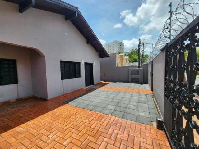 Casa Comercial Bairro Goiabeiras