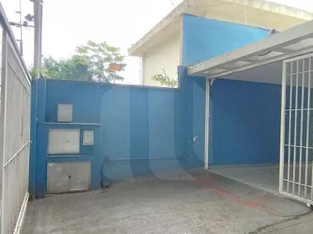 Casa comercial com 10 vagas e a 100m do metrô Butantã