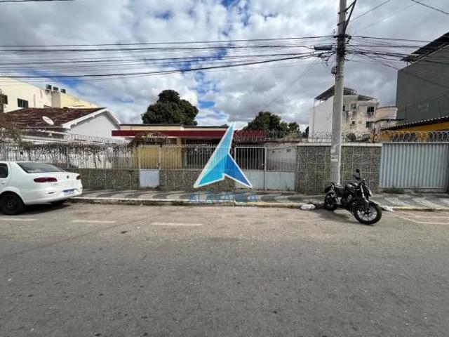 Casa Comercial com 8 Salas para alugar, 408 m² por R$ 7.710/mês Centro Governador Valadares/MG