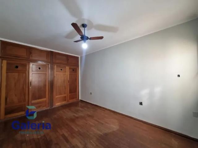 Casa comercial com 8 salas para alugar, 298m² Alto da Boa Vista