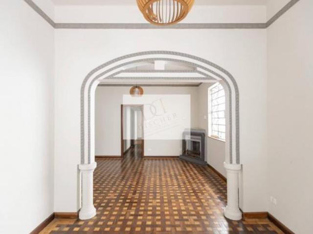 Casa Comercial com Terreno bairro Mercês