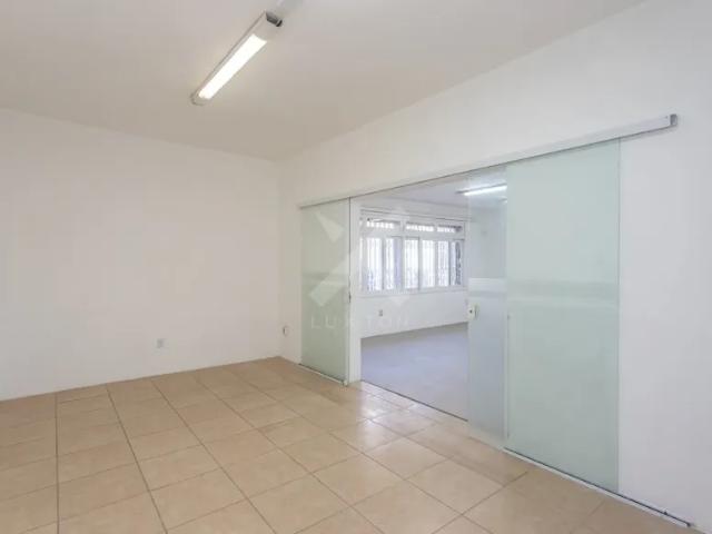Casa comercial de 400m2 para alugar no bairro Santa Cecilia