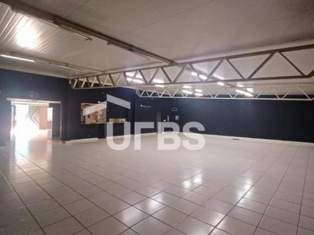 Casa Comercial de 370,00 m² em Localização Privilegiada Nova Suiça