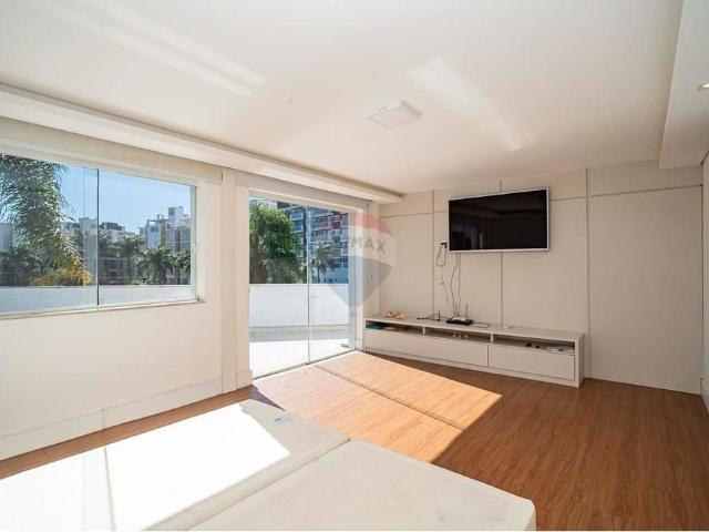 Casa Comercial de Alto Padrão para Locação