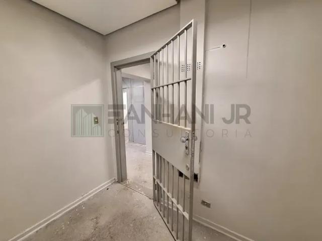 Casa Comercial de Alto Padrão para Locação em São Paulo SP, Jardim América: 13 Salas, 5 Banheiros, 2