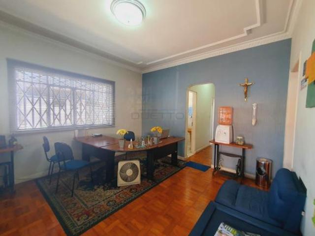 Casa Comercial de esquina, com localização privilegiada, para venda no Centro de Mogi das Cruzes S