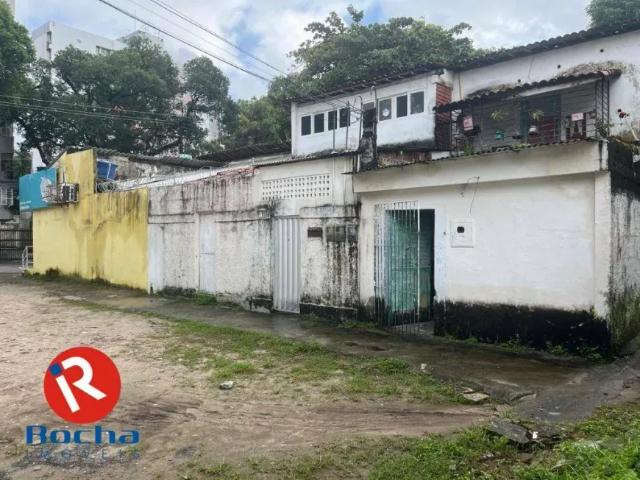 Casa Comercial de Esquina em Localização Privilegiada