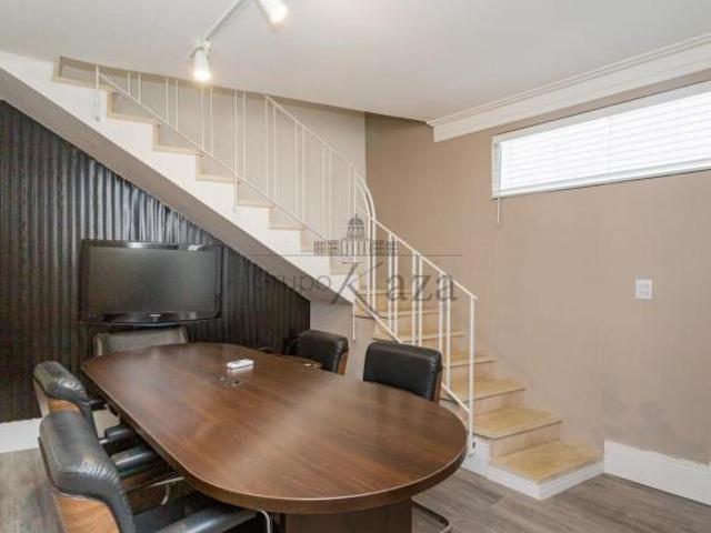 Casa Comercial e Residencial Aclimação 4 Dormitórios 350m²