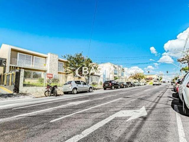 Casa comercial em excelente localizacao, desocupada