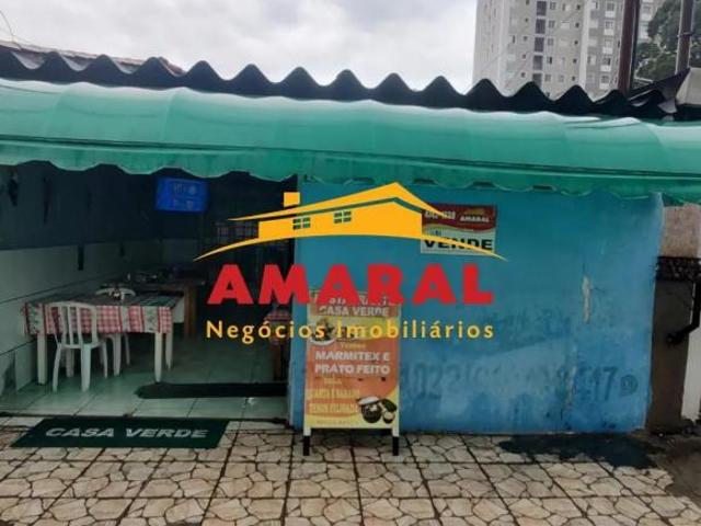 Casa comercial em Itaquaquecetuba com 98,36m